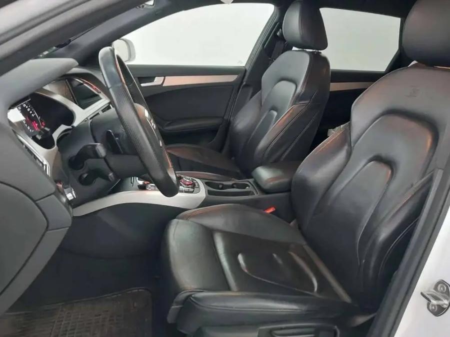 Balts Audi A4 2010 Mārupe, ar dzinēja tilpumu 3.00 L un nobraukumu 227 tūkst. km par 8450 €, foto 10 vietnē AUTOMOTO.COM.LV