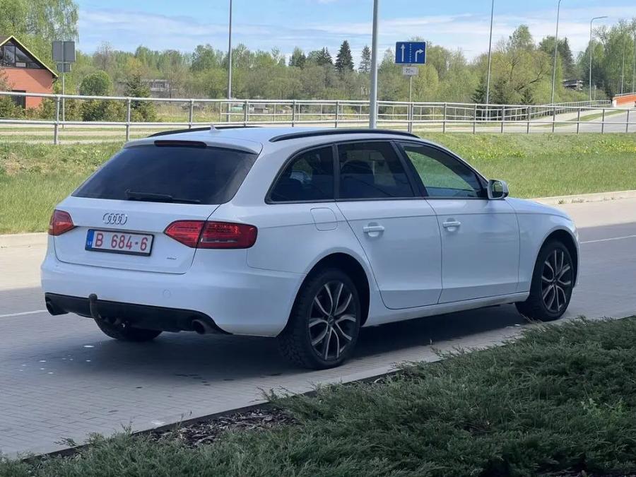 Balts Audi A4 2010 Rēzekne, ar dzinēja tilpumu 2.00 L un nobraukumu 412 tūkst. km par 4850 €, foto 7 vietnē AUTOMOTO.COM.LV