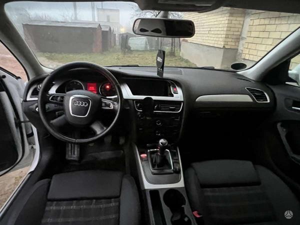 Balts Audi A4 2010 Viļņa, ar dzinēja tilpumu 2.00 L un nobraukumu 353 tūkst. km par 3999 €, foto 4 vietnē AUTOMOTO.COM.LV
