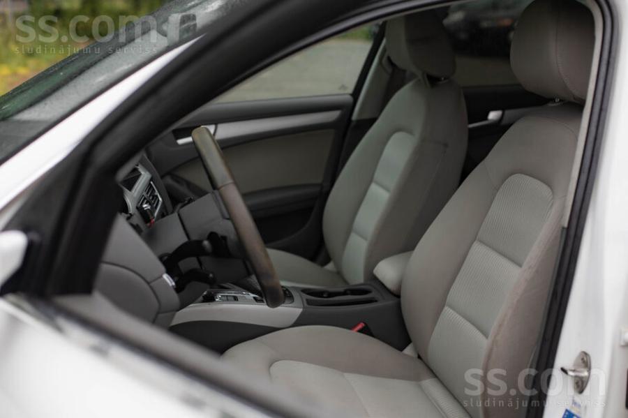 Balts Audi A4 2010 Rīga, ar dzinēja tilpumu 2.70 L un nobraukumu 295 tūkst. km par 6490 €, foto 12 vietnē AUTOMOTO.COM.LV