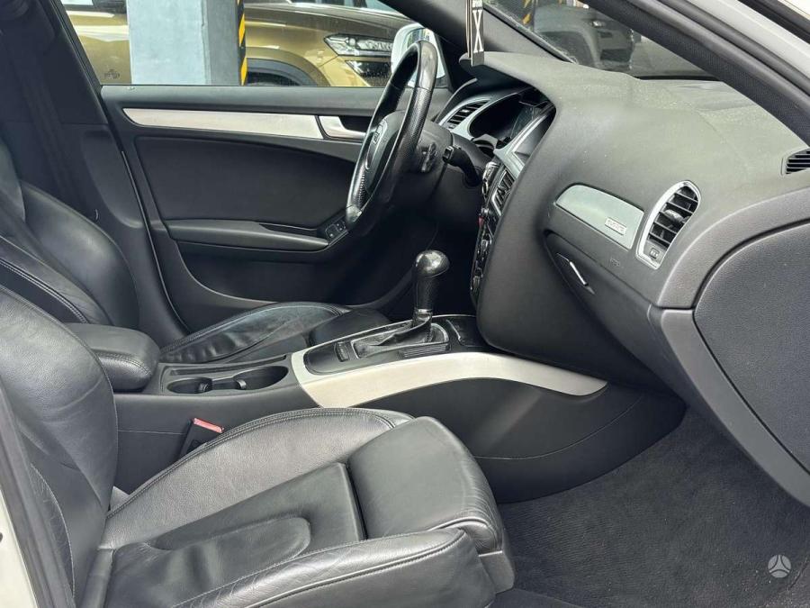 White Audi A4 2010 in Kaunas, with an engine capacity of 1.98 L and mileage of 230 thousand km for 2950 €, photo 14 on AUTOMOTO.COM.LV