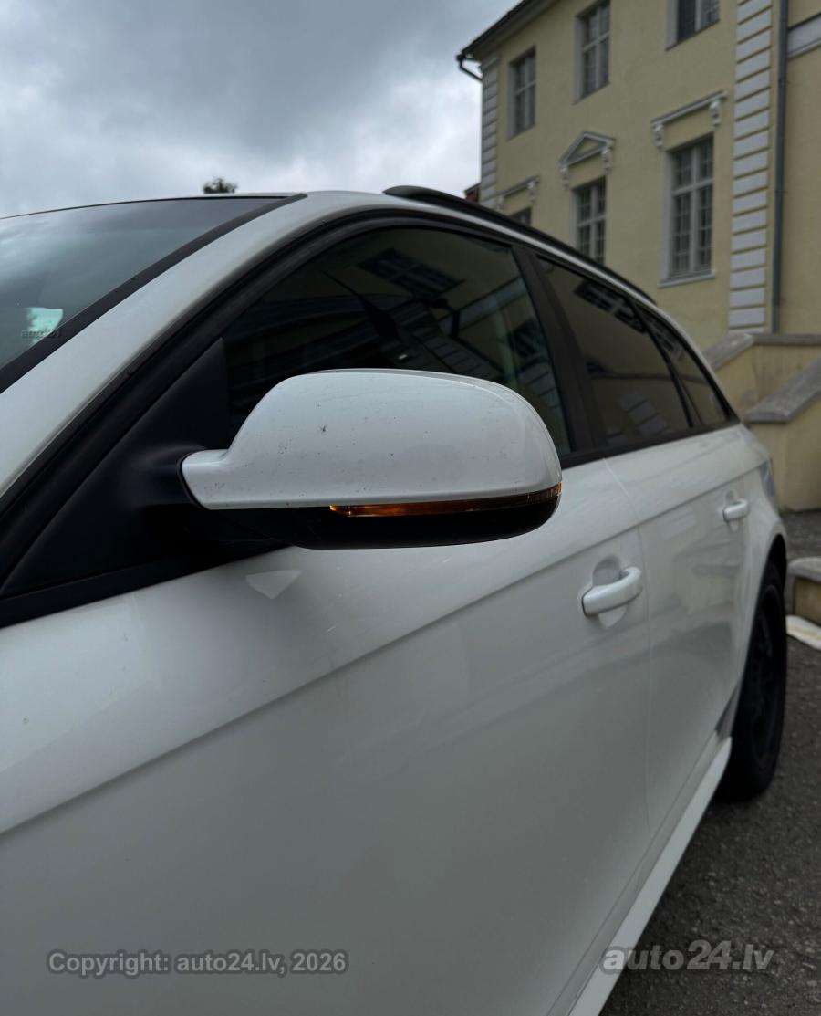 White Audi A4 2010 in Tallinn, with an engine capacity of 2.00 L and mileage of 324 thousand km for 7100 €, photo 22 on AUTOMOTO.COM.LV