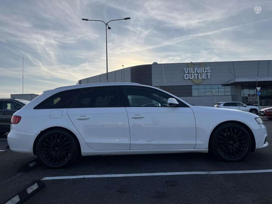 Balts Audi A4 2010 Viļņa, ar dzinēja tilpumu 2.00 L un nobraukumu 274 tūkst. km par 4500 €, foto 9 vietnē AUTOMOTO.COM.LV