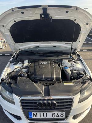 Balts Audi A4 2010 Viļņa, ar dzinēja tilpumu 2.00 L un nobraukumu 274 tūkst. km par 4500 €, foto 11 vietnē AUTOMOTO.COM.LV