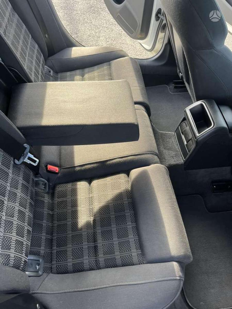 Balts Audi A4 2010 Viļņa, ar dzinēja tilpumu 2.00 L un nobraukumu 274 tūkst. km par 4500 €, foto 17 vietnē AUTOMOTO.COM.LV