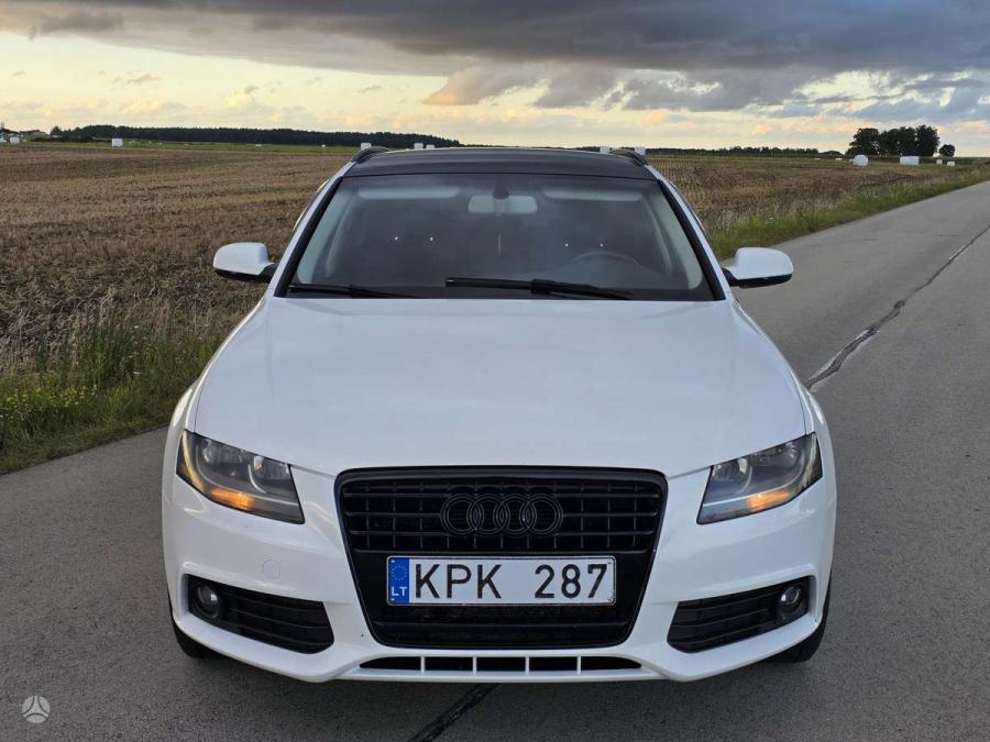 White Audi A4 2010 in Siauliai, with an engine capacity of 2.00 L and mileage of 300 thousand km for 2850 €, photo 4 on AUTOMOTO.COM.LV