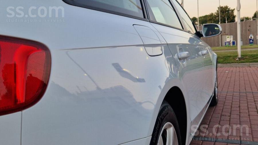 Balts Audi A4 2011 Jelgava, ar dzinēja tilpumu 2.00 L un nobraukumu 310 tūkst. km par 5450 €, foto 20 vietnē AUTOMOTO.COM.LV