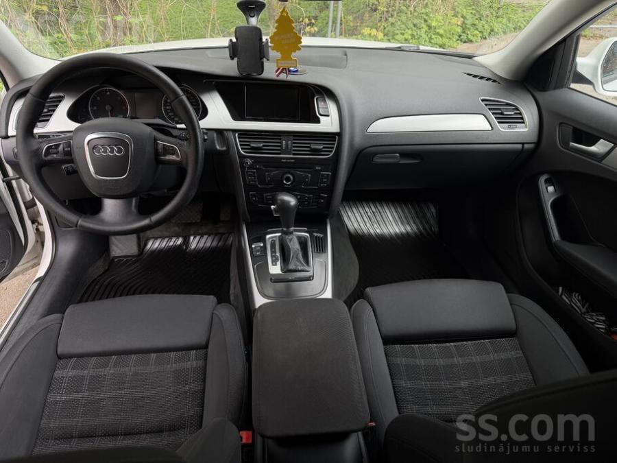 White Audi A4 2011 in Riga, with an engine capacity of 2.00 L and mileage of 315 thousand km for 6450 €, photo 6 on AUTOMOTO.COM.LV