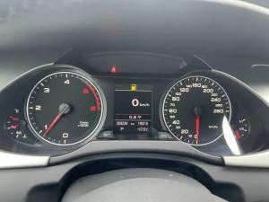 Balts Audi A4 2011 Mārupe, ar dzinēja tilpumu 2.00 L un nobraukumu 265 tūkst. km par 6990 €, foto 7 vietnē AUTOMOTO.COM.LV