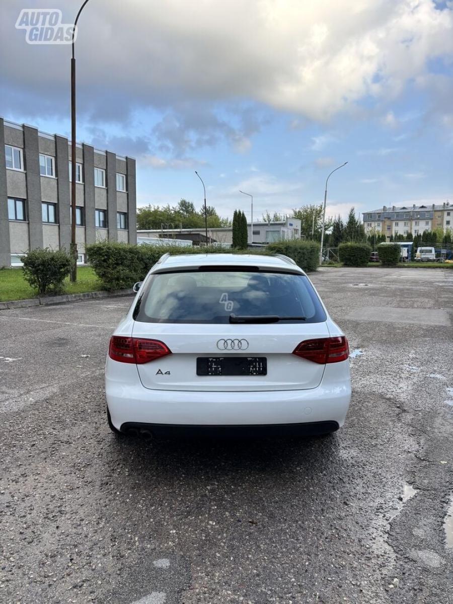 Balts Audi A4 2011 Panevēža, ar dzinēja tilpumu 2.00 L un nobraukumu 258 tūkst. km par 4950 €, foto 5 vietnē AUTOMOTO.COM.LV