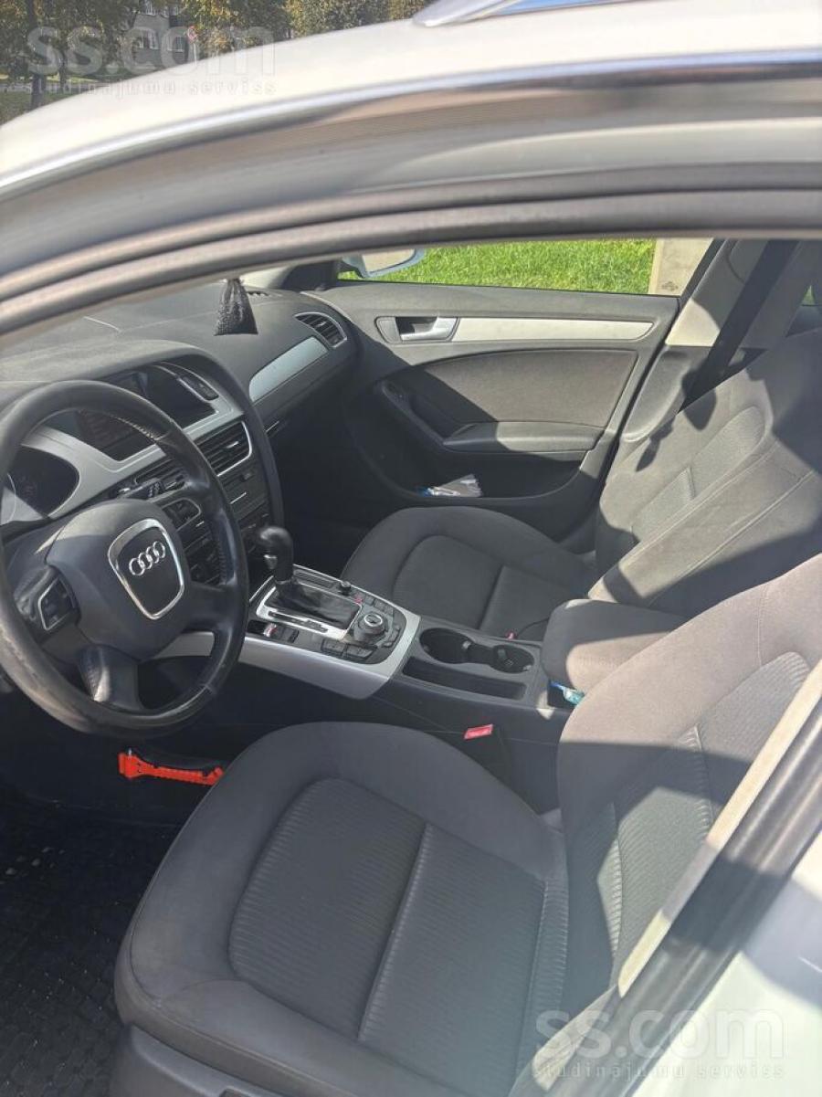 Balts Audi A4 2011 Rēzekne, ar dzinēja tilpumu 2.00 L un nobraukumu 330 tūkst. km par 4250 €, foto 6 vietnē AUTOMOTO.COM.LV