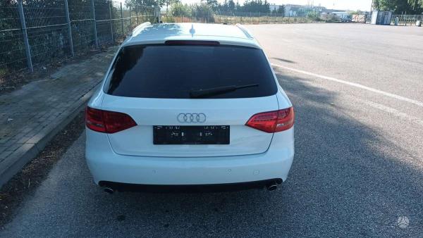 Balts Audi A4 2011 Marijampole, ar dzinēja tilpumu 2.70 L un nobraukumu 270 tūkst. km par 3600 €, foto 5 vietnē AUTOMOTO.COM.LV