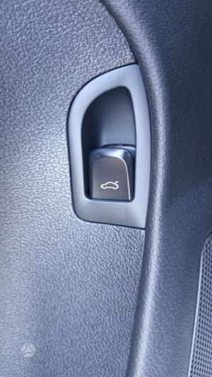 Balts Audi A4 2011 Marijampole, ar dzinēja tilpumu 2.70 L un nobraukumu 270 tūkst. km par 3600 €, foto 16 vietnē AUTOMOTO.COM.LV