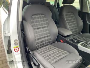 White Audi A4 2012 in Tallinn, with an engine capacity of 2.00 L and mileage of 224 thousand km for 8490 €, photo 10 on AUTOMOTO.COM.LV