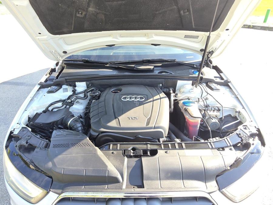 White Audi A4 2012 in Vilnius, with an engine capacity of 2.00 L and mileage of 324 thousand km for 7000 €, photo 18 on AUTOMOTO.COM.LV