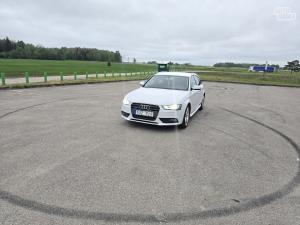 White Audi A4 2012 in Vilnius, with an engine capacity of 2.00 L and mileage of 324 thousand km for 6900 €, photo 10 on AUTOMOTO.COM.LV
