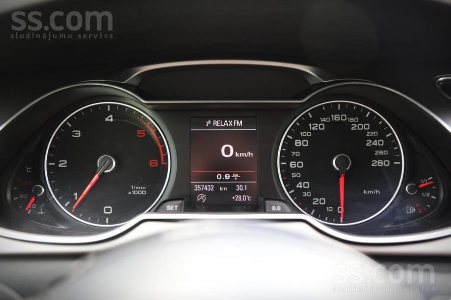 Balts Audi A4 2012 Rīga, ar dzinēja tilpumu 2.00 L un nobraukumu 357 tūkst. km par 7495 €, foto 8 vietnē AUTOMOTO.COM.LV