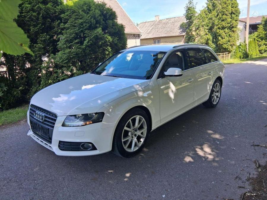 Balts Audi A4 2012 Marijampole, ar dzinēja tilpumu 1.97 L un nobraukumu 264 tūkst. km par 5450 €, foto 4 vietnē AUTOMOTO.COM.LV