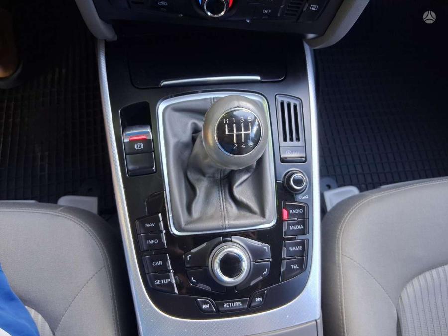 Balts Audi A4 2012 Marijampole, ar dzinēja tilpumu 1.97 L un nobraukumu 264 tūkst. km par 5450 €, foto 16 vietnē AUTOMOTO.COM.LV