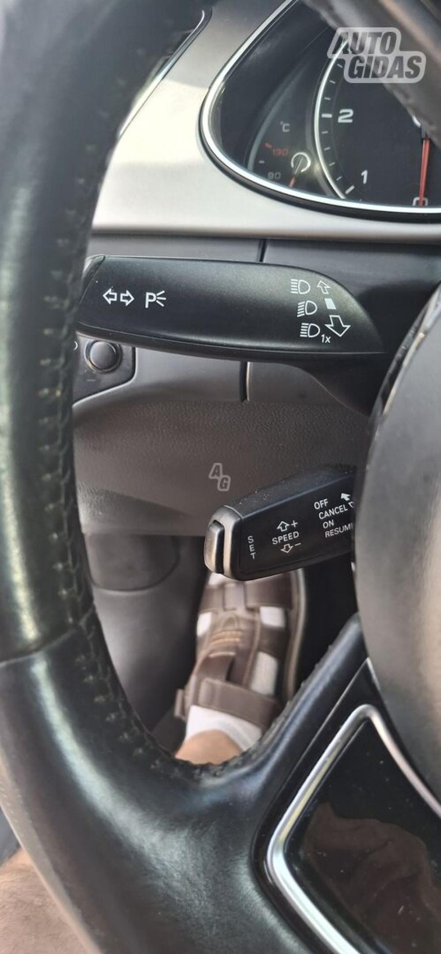 Balts Audi A4 2012 Marijampole, ar dzinēja tilpumu 2.00 L un nobraukumu 250 tūkst. km par 6250 €, foto 17 vietnē AUTOMOTO.COM.LV