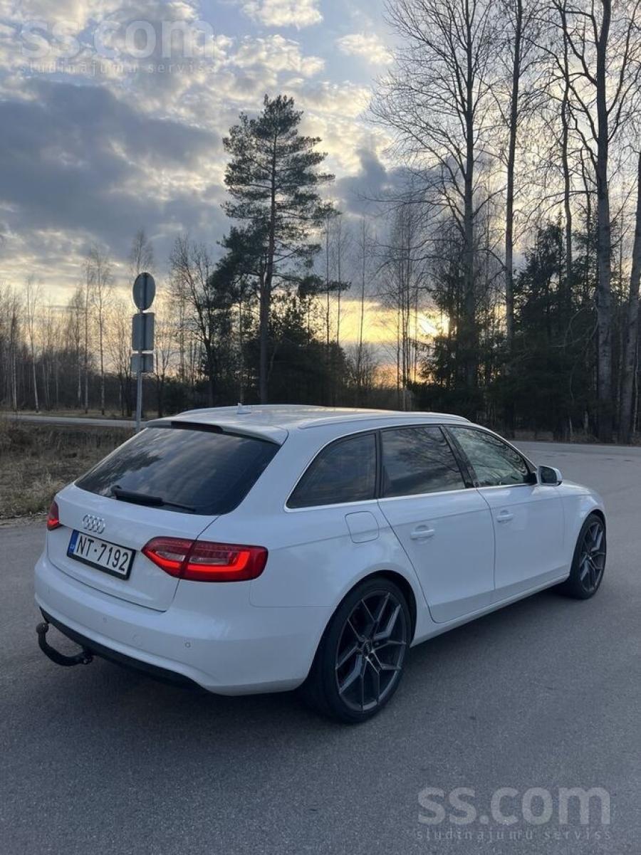 White Audi A4 2012 in Riga, with an engine capacity of 2.00 L and mileage of 347 thousand km for 7500 €, photo 5 on AUTOMOTO.COM.LV