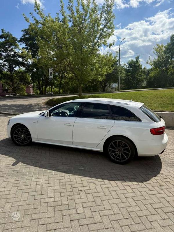 Balts Audi A4 2012 Viļņa, ar dzinēja tilpumu 1.97 L un nobraukumu 338 tūkst. km par 5650 €, foto 3 vietnē AUTOMOTO.COM.LV