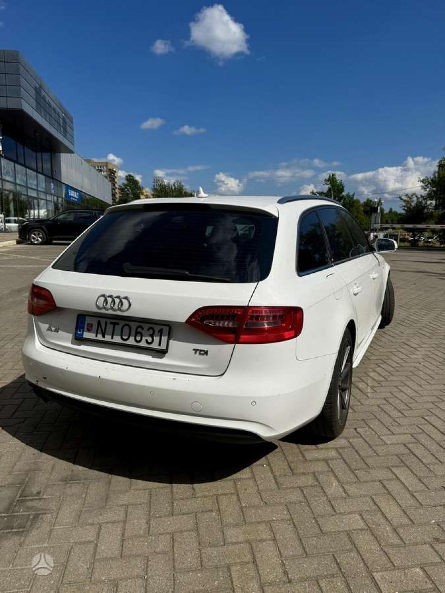 Balts Audi A4 2012 Viļņa, ar dzinēja tilpumu 1.97 L un nobraukumu 338 tūkst. km par 5650 €, foto 6 vietnē AUTOMOTO.COM.LV