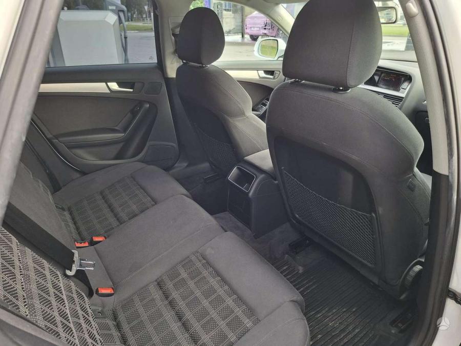 White Audi A4 2012 in Silute, with an engine capacity of 1.97 L and mileage of 295 thousand km for 7000 €, photo 25 on AUTOMOTO.COM.LV
