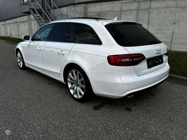 Balts Audi A4 2012 Utena, ar dzinēja tilpumu 2.97 L un nobraukumu 285 tūkst. km par 8500 €, foto 3 vietnē AUTOMOTO.COM.LV