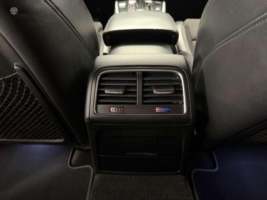 White Audi A4 2012 in Riga, with an engine capacity of 2.97 L and mileage of 293 thousand km for 8500 €, photo 14 on AUTOMOTO.COM.LV