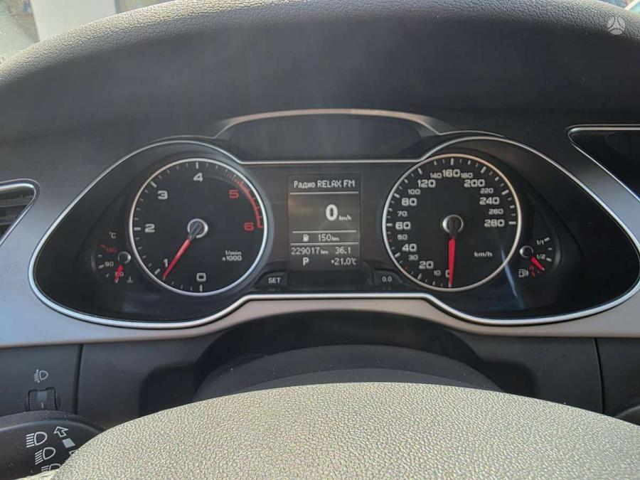 White Audi A4 2012 in Siauliai, with an engine capacity of 1.97 L and mileage of 229 thousand km for 6700 €, photo 8 on AUTOMOTO.COM.LV
