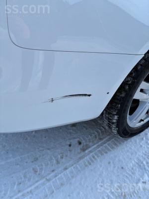 Balts Audi A4 2012 Rīga, ar dzinēja tilpumu 2.00 L un nobraukumu 251 tūkst. km par 7300 €, foto 10 vietnē AUTOMOTO.COM.LV