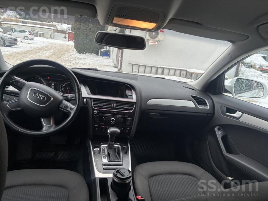 Balts Audi A4 2012 Rīga, ar dzinēja tilpumu 2.00 L un nobraukumu 251 tūkst. km par 7300 €, foto 12 vietnē AUTOMOTO.COM.LV