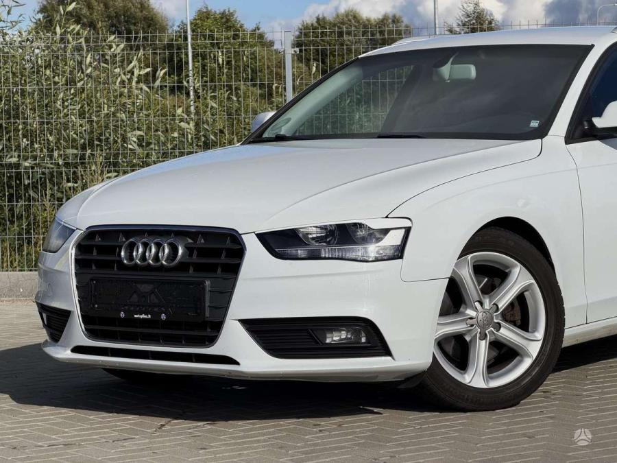 White Audi A4 2012 in Taurage, with an engine capacity of 1.97 L and mileage of 342 thousand km for 6700 €, photo 3 on AUTOMOTO.COM.LV