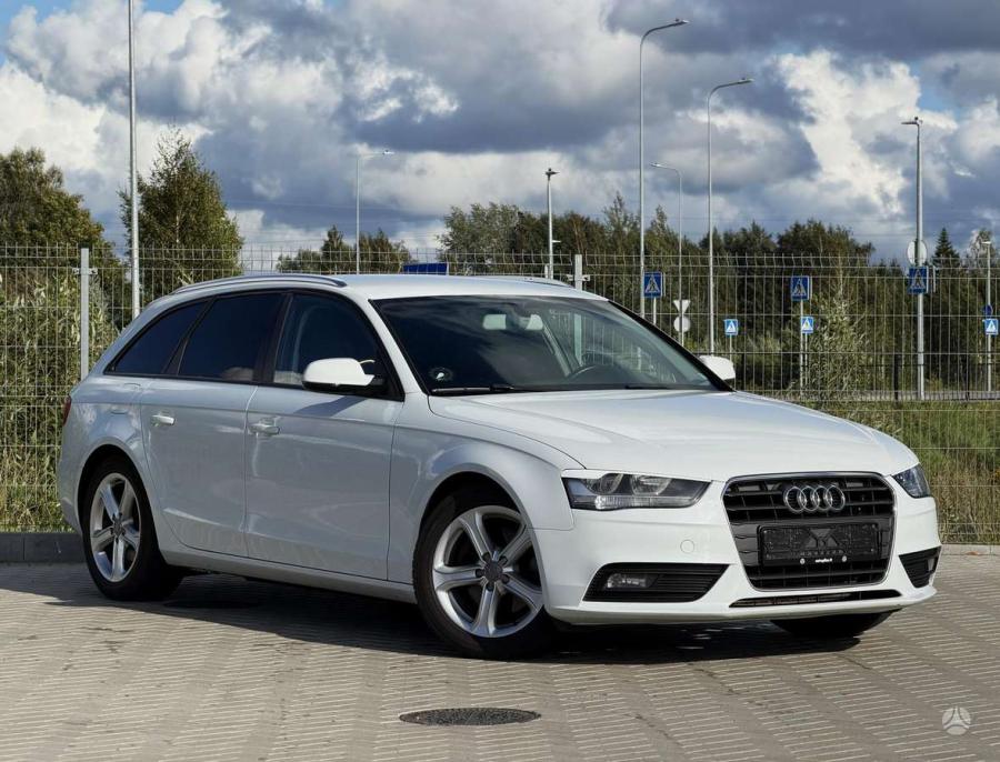 White Audi A4 2012 in Taurage, with an engine capacity of 1.97 L and mileage of 342 thousand km for 6700 €, photo 5 on AUTOMOTO.COM.LV