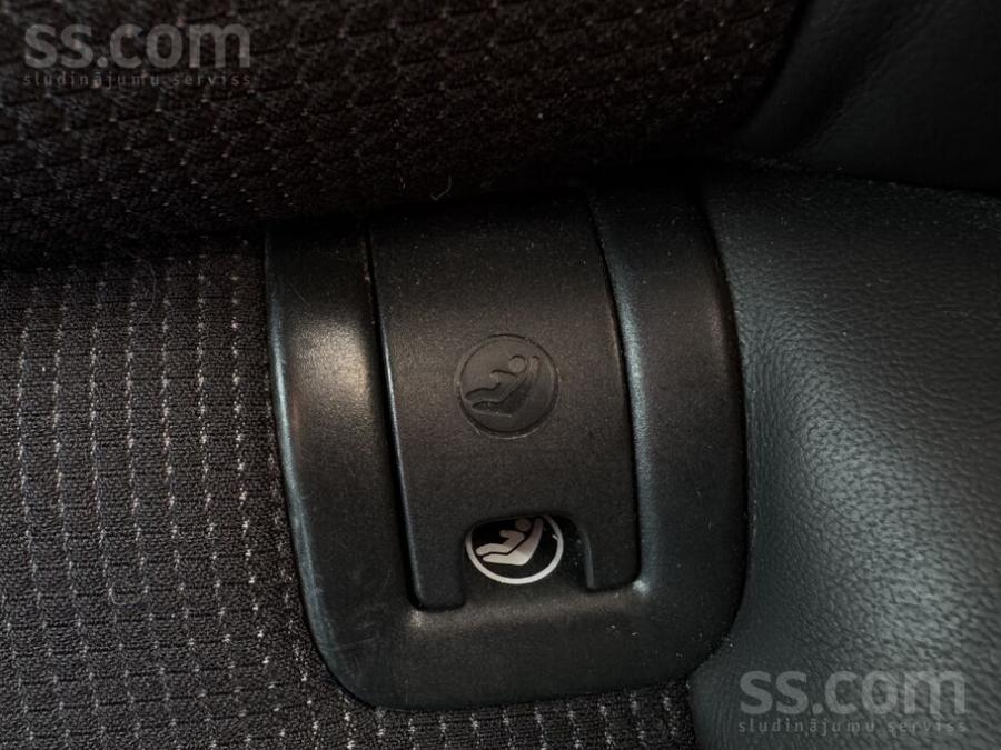 Balts Audi A4 2012 Rīga, ar dzinēja tilpumu 2.00 L un nobraukumu 285 tūkst. km par 6990 €, foto 24 vietnē AUTOMOTO.COM.LV