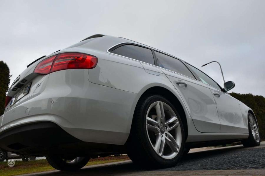 White Audi A4 2013 in Kaunas, with an engine capacity of 2.00 L and mileage of 269 thousand km for 7650 €, photo 16 on AUTOMOTO.COM.LV