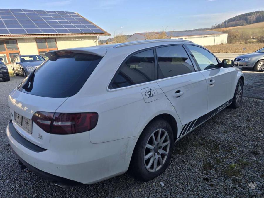 Balts Audi A4 2013 Utena, ar dzinēja tilpumu 2.97 L un nobraukumu 239 tūkst. km par 5350 €, foto 7 vietnē AUTOMOTO.COM.LV
