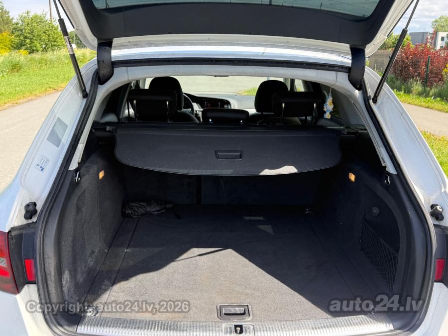 White Audi A4 2013 in Tallinn, with an engine capacity of 2.00 L and mileage of 293 thousand km for 5800 €, photo 10 on AUTOMOTO.COM.LV