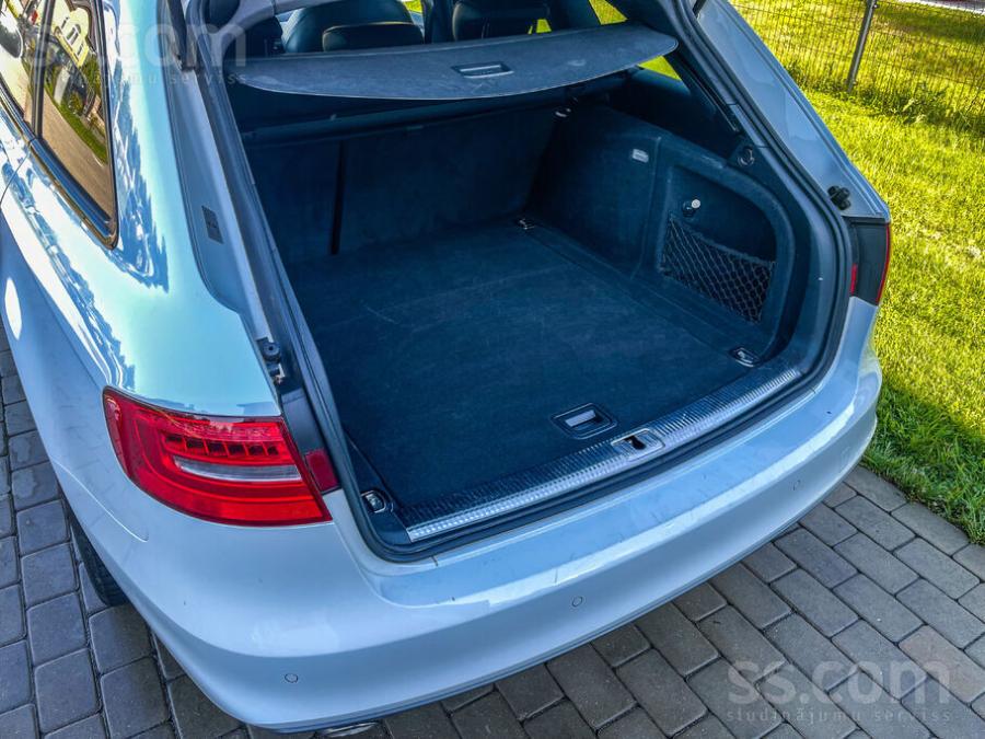 White Audi A4 2013 in Jelgava, with an engine capacity of 3.00 L and mileage of 0 thousand km for 7996 €, photo 16 on AUTOMOTO.COM.LV