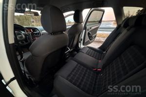 Balts Audi A4 2013 Rīga, ar dzinēja tilpumu 2.00 L un nobraukumu 305 tūkst. km par 7950 €, foto 14 vietnē AUTOMOTO.COM.LV
