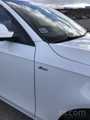 White Audi A4 2013 in Riga, with an engine capacity of 2.00 L and mileage of 196 thousand km for 9900 €, photo 9 on AUTOMOTO.COM.LV