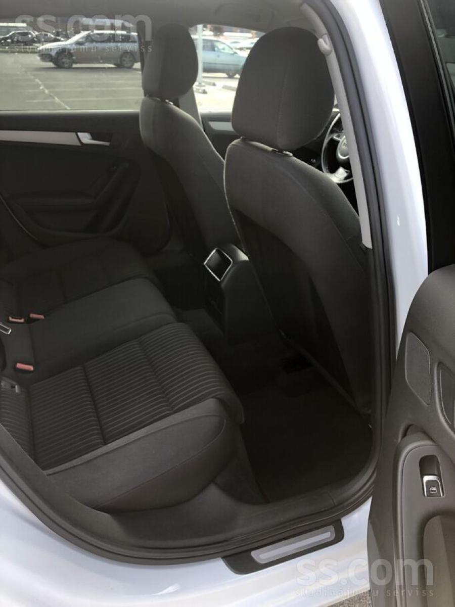 White Audi A4 2013 in Riga, with an engine capacity of 2.00 L and mileage of 196 thousand km for 9900 €, photo 22 on AUTOMOTO.COM.LV