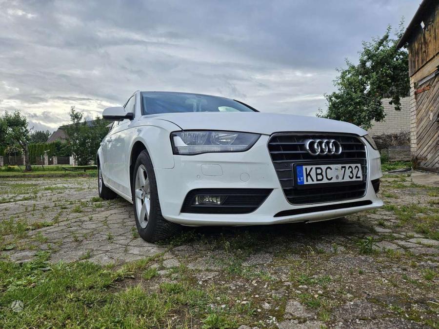 White Audi A4 2013 in Kaunas, with an engine capacity of 1.80 L and mileage of 290 thousand km for 5500 €, photo 3 on AUTOMOTO.COM.LV