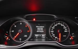 White Audi A4 2013 in Kaunas, with an engine capacity of 2.00 L and mileage of 346 thousand km for 7750 €, photo 12 on AUTOMOTO.COM.LV