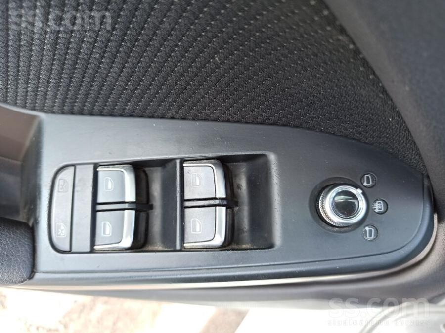 White Audi A4 2013 in Daugavpils, with an engine capacity of 2.00 L and mileage of 0 thousand km for 8350 €, photo 23 on AUTOMOTO.COM.LV