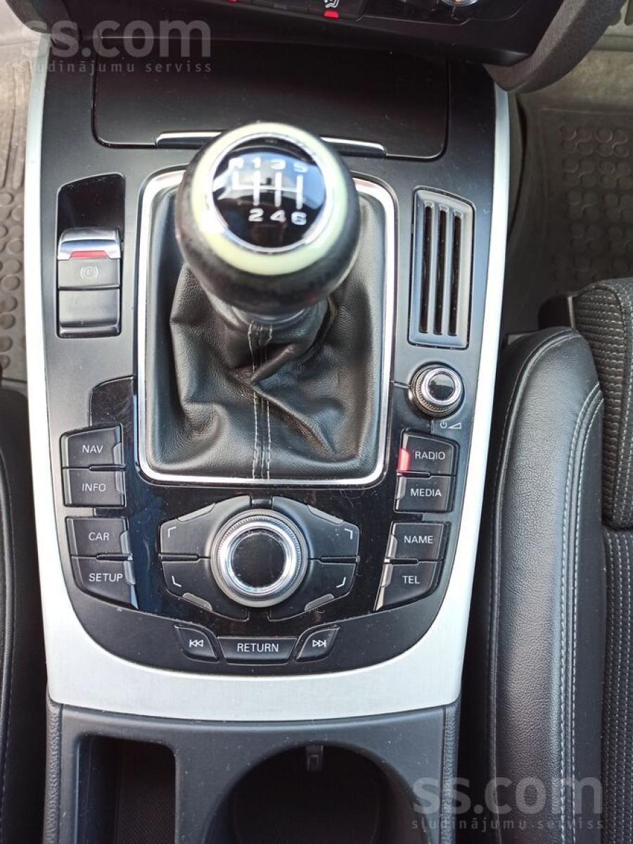 White Audi A4 2013 in Daugavpils, with an engine capacity of 2.00 L and mileage of 0 thousand km for 8350 €, photo 29 on AUTOMOTO.COM.LV