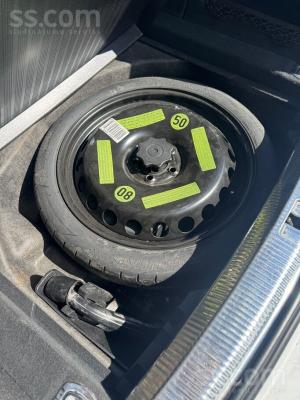 Balts Audi A4 2013 Jelgava, ar dzinēja tilpumu 2.00 L un nobraukumu 398 tūkst. km par 5500 €, foto 8 vietnē AUTOMOTO.COM.LV