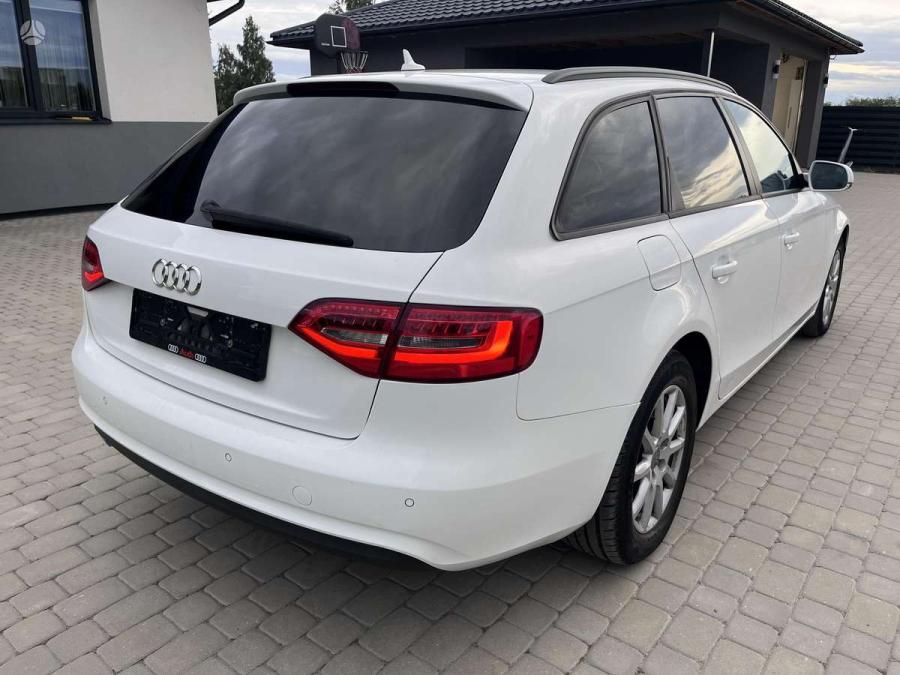 White Audi A4 2013 in Kaunas, with an engine capacity of 2.00 L and mileage of 277 thousand km for 5999 €, photo 6 on AUTOMOTO.COM.LV