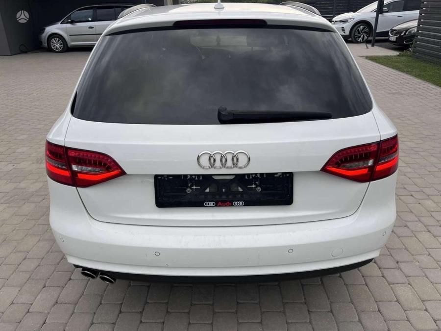 White Audi A4 2013 in Kaunas, with an engine capacity of 2.00 L and mileage of 277 thousand km for 5999 €, photo 7 on AUTOMOTO.COM.LV